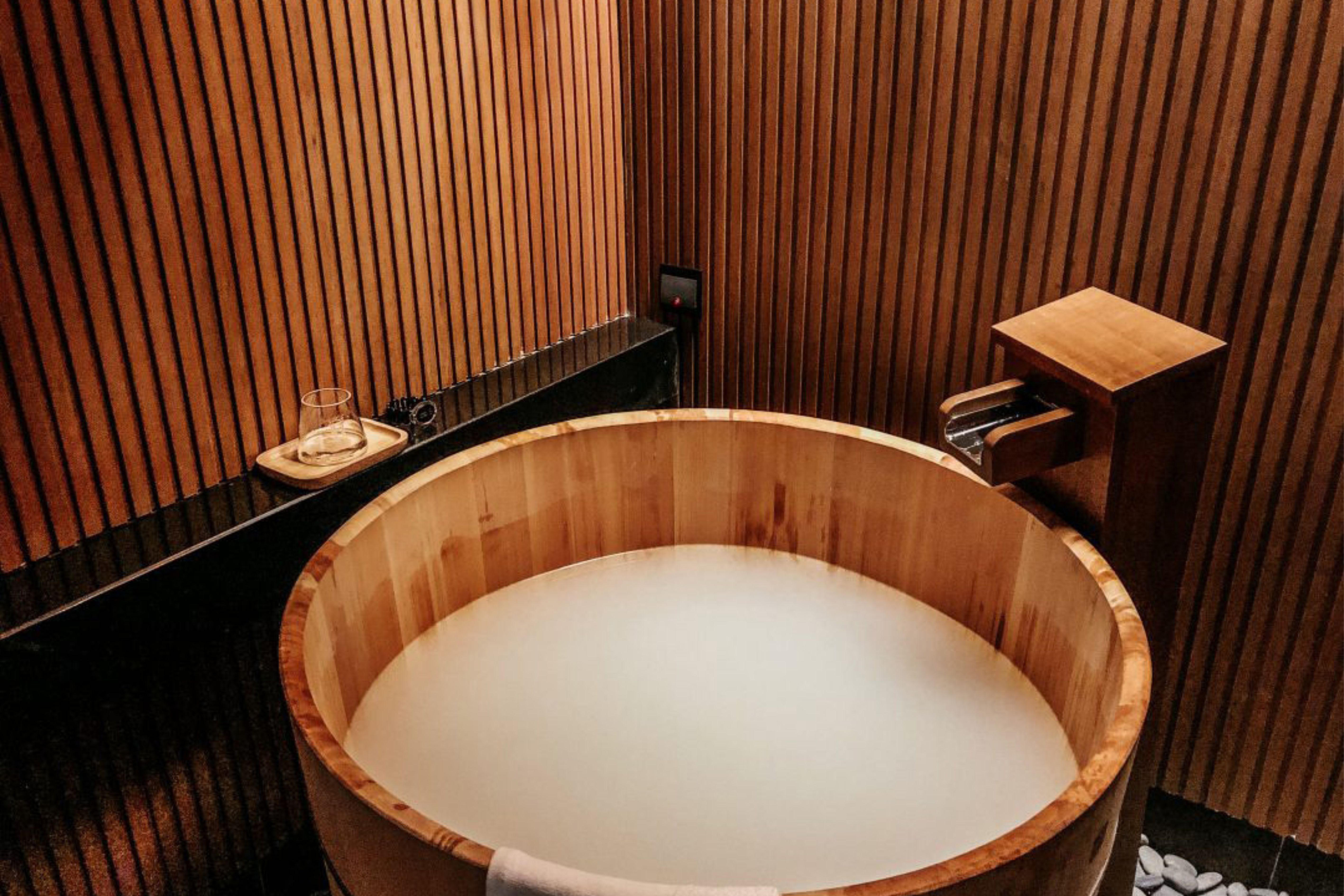 Onsen Spa l Urban Retreat Onsen Spa